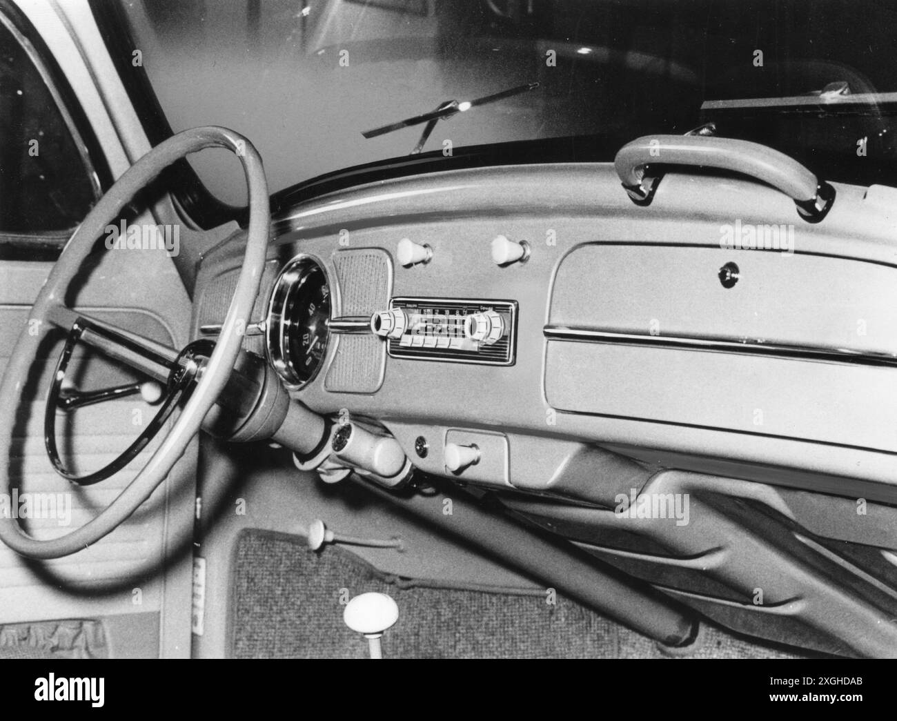 Vw volkswagen 1200 beetle Black and White Stock Photos & Images - Alamy
