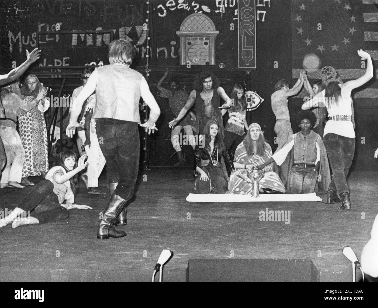 German theatre scene hi-res stock photography and images - Alamy