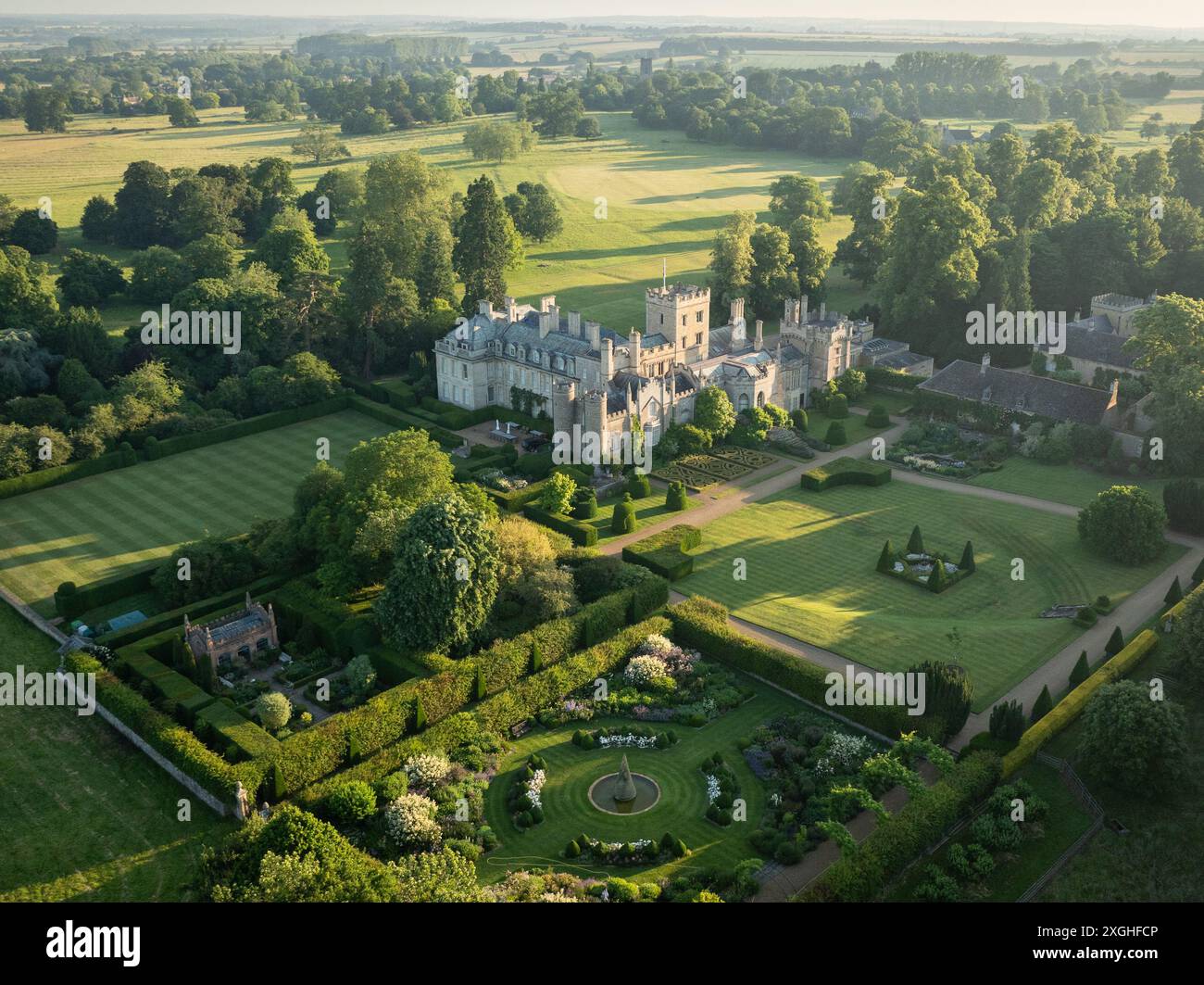 Elton hall hi-res stock photography and images - Alamy