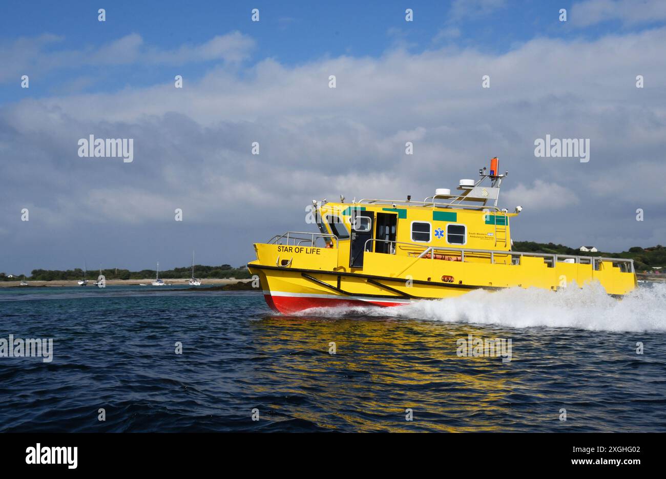 Ambulance boat hi-res stock photography and images - Alamy