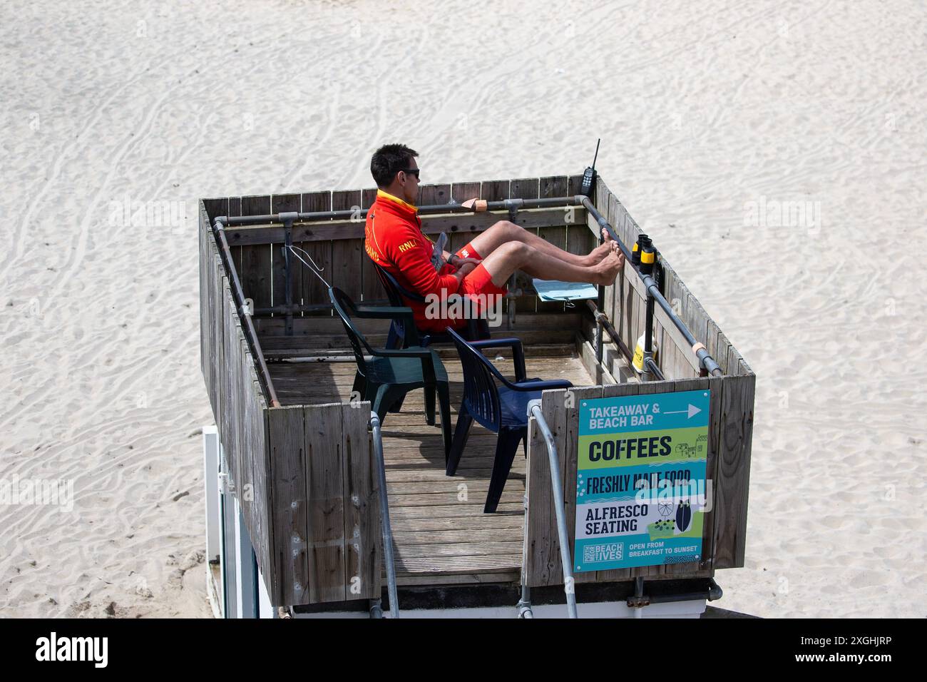 Rescues swimmers in distress hi-res stock photography and images - Alamy
