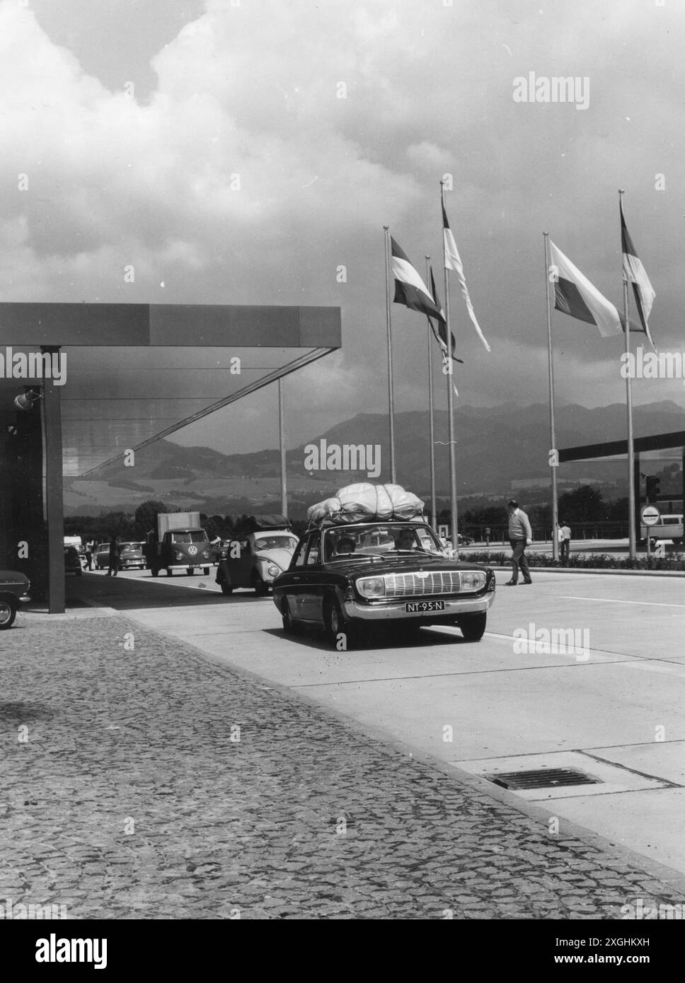 Austrian german border crossing Black and White Stock Photos & Images ...