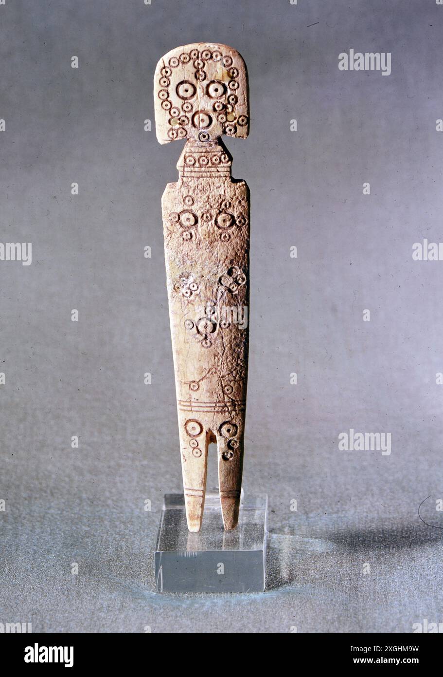 Female figurines ancient hi-res stock photography and images - Alamy