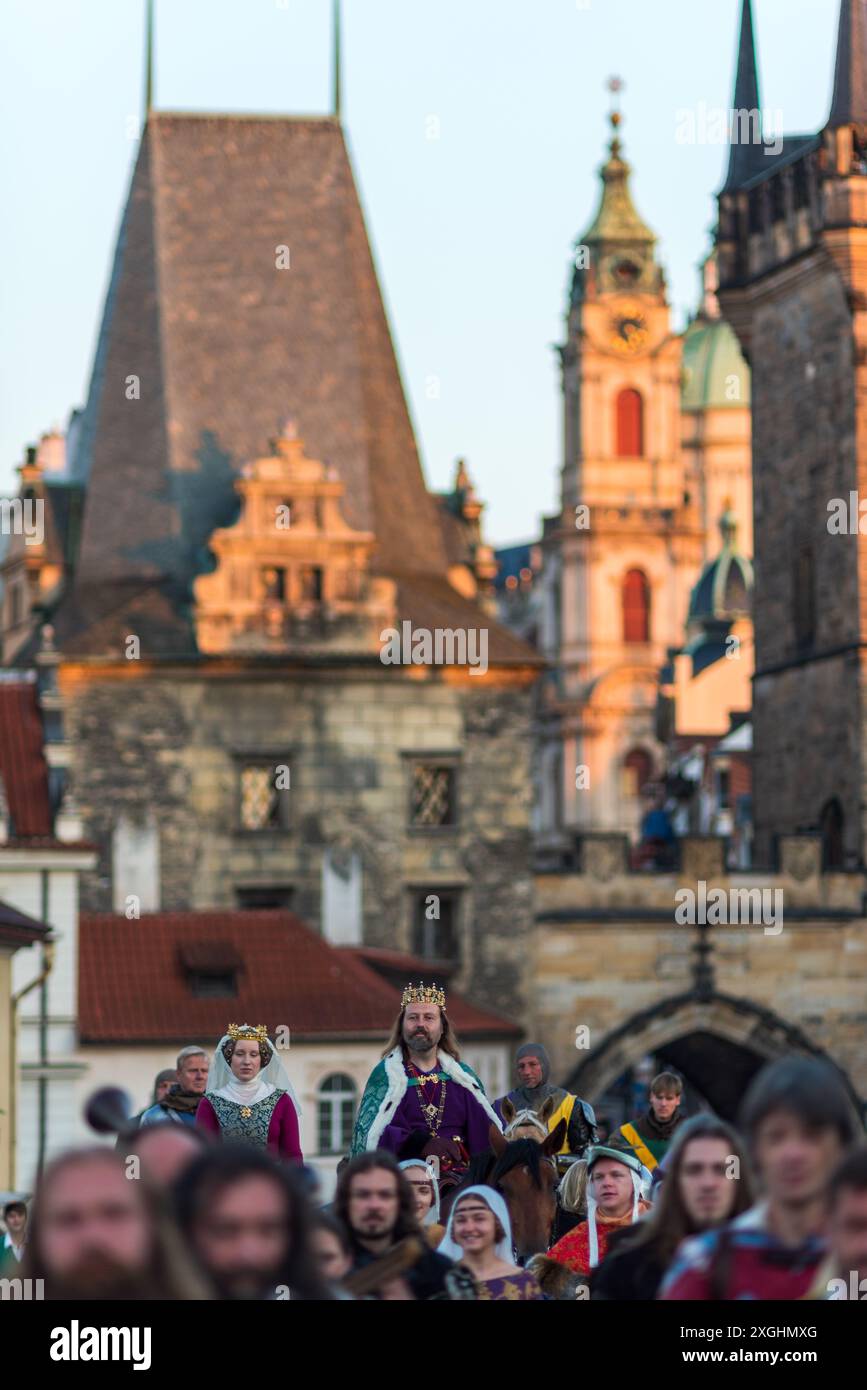 Sunrise parade medieval historic reenactment to commemorate 667th ...