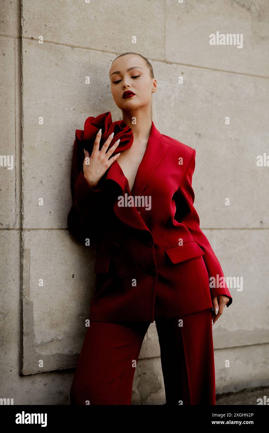 Street style, Romane Innc arriving at Zuhair Murad Fall Winter 2024 ...