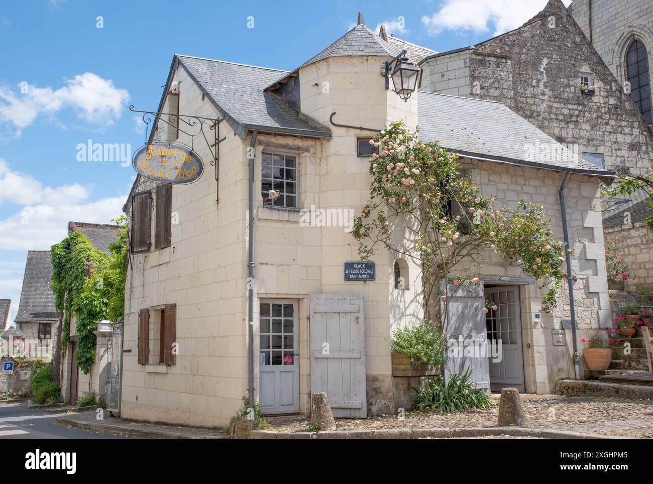Auberge De La la Route D'Or, Candes St Martin Stock Photo - Alamy