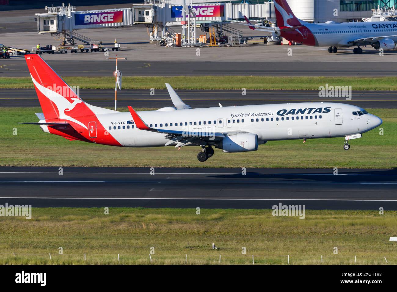 Qantas boeing 737 aircraft hi-res stock photography and images - Alamy