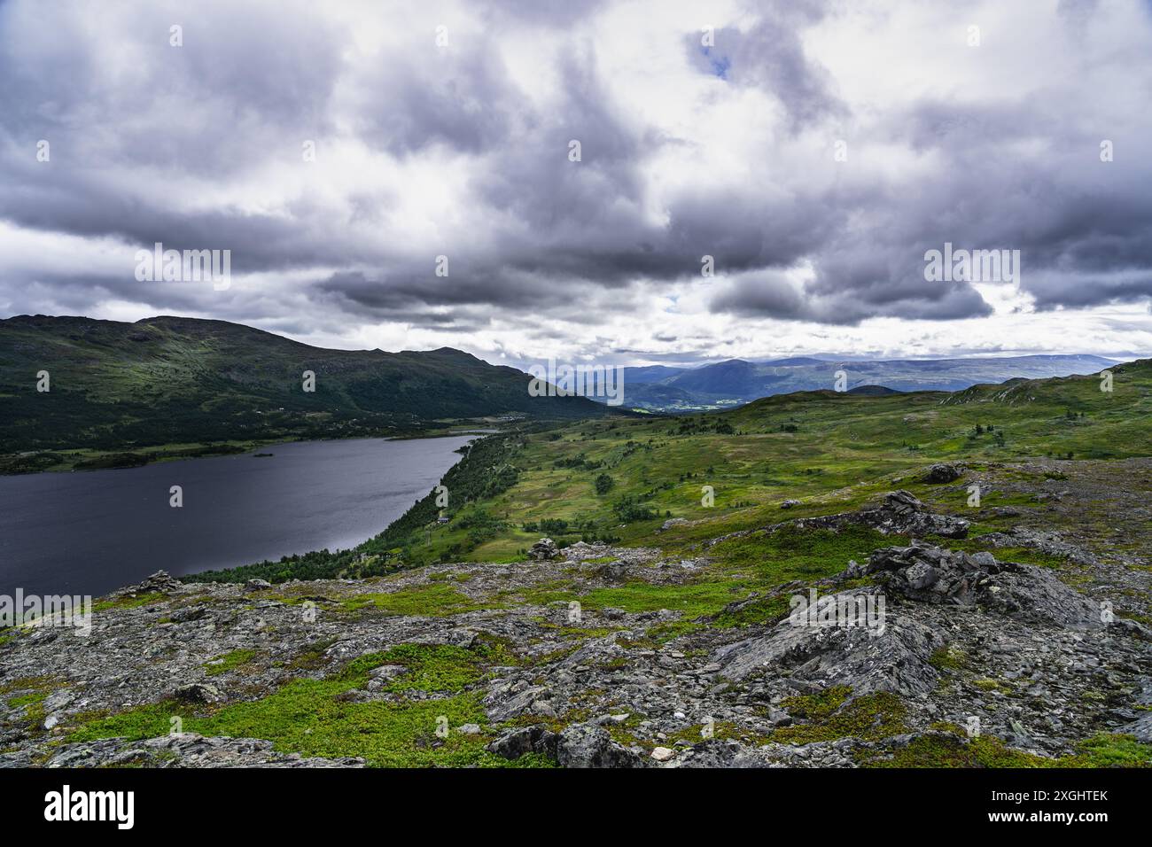 Lush green valleys surround hi-res stock photography and images - Alamy