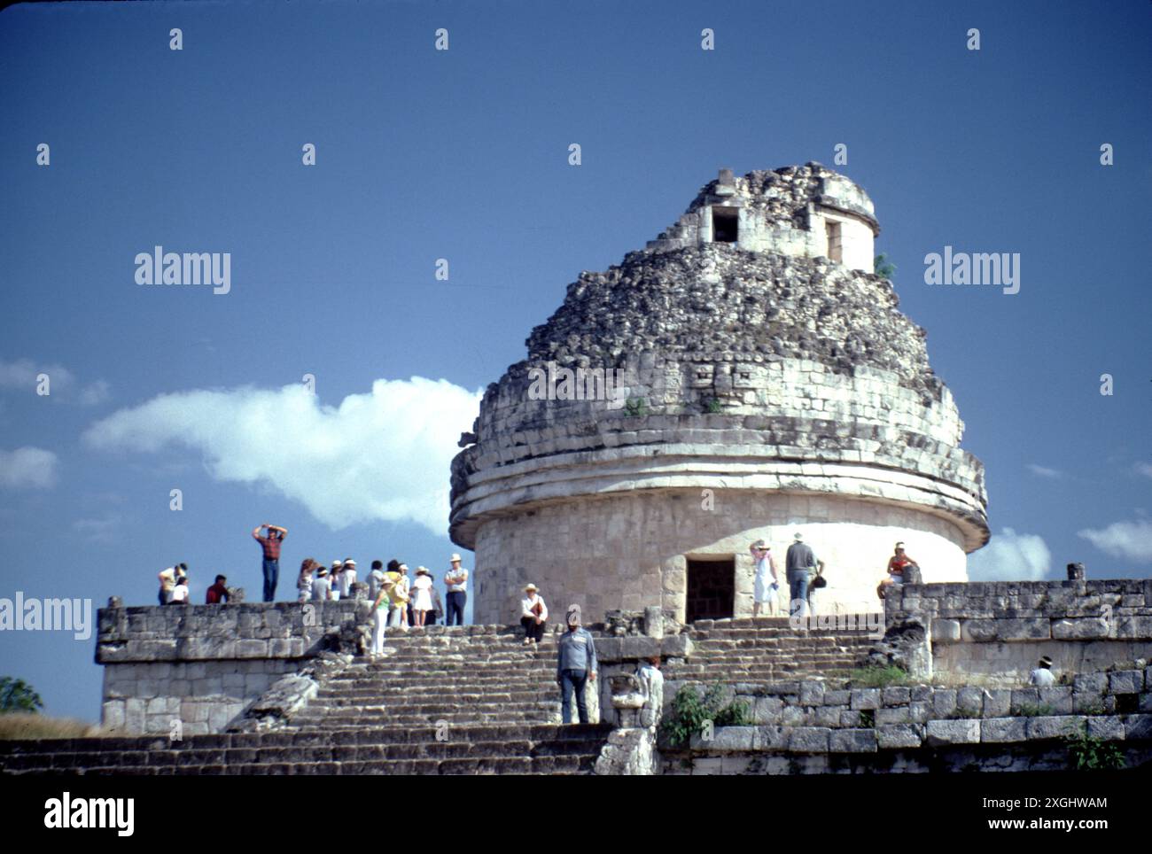 Piramide chichen itza hi-res stock photography and images - Alamy
