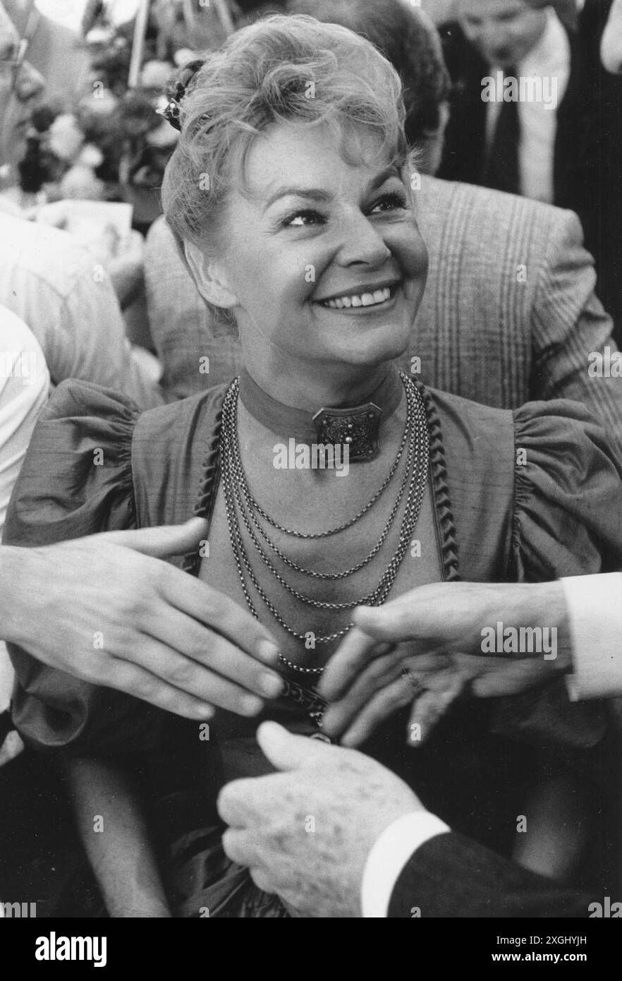 1980s office woman hi-res stock photography and images - Alamy