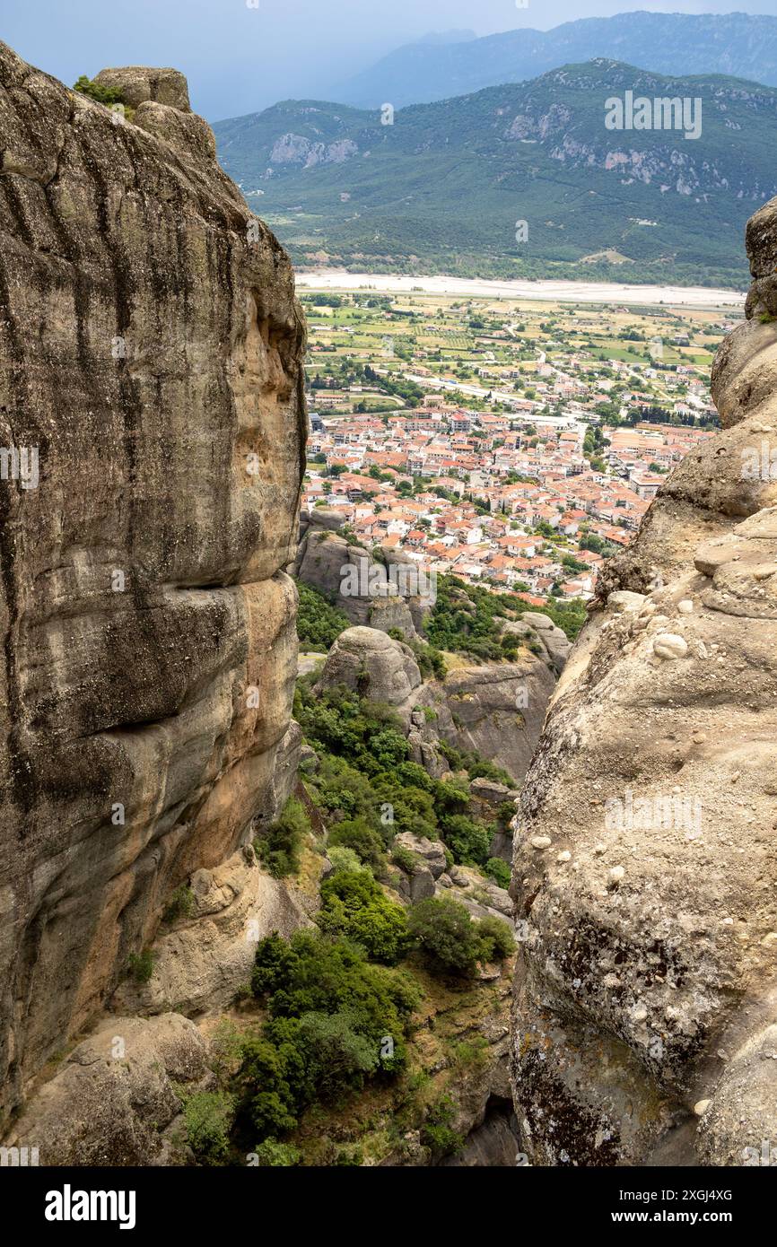 Meteora monastery in northern hi-res stock photography and images - Alamy