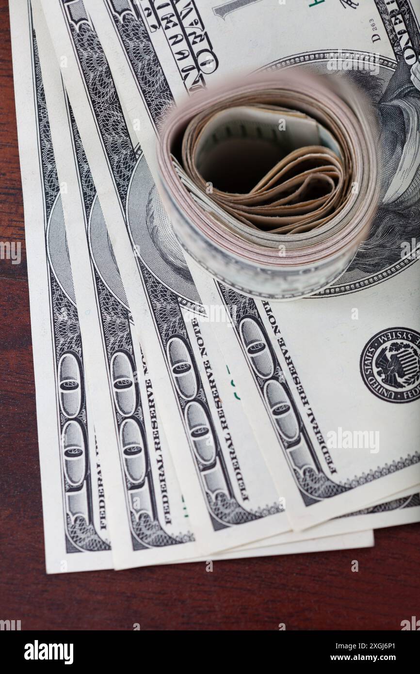 100 dollar banknote hi-res stock photography and images - Alamy