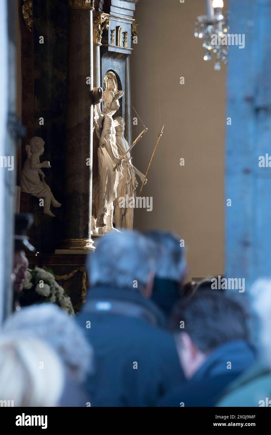 christian believers of the roman catholic church and god christian ...