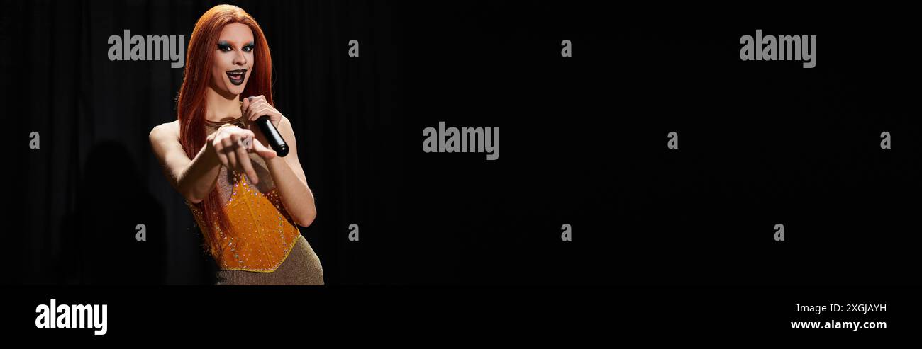 Drag queen singer hi-res stock photography and images - Alamy
