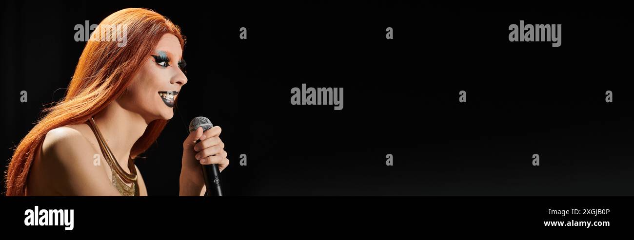 Microphone on stage in nightclub hi-res stock photography and images ...