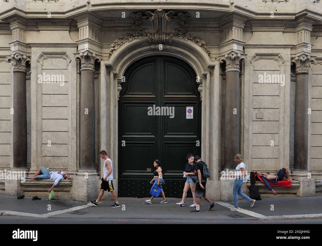 Two homeless people in hi-res stock photography and images - Alamy