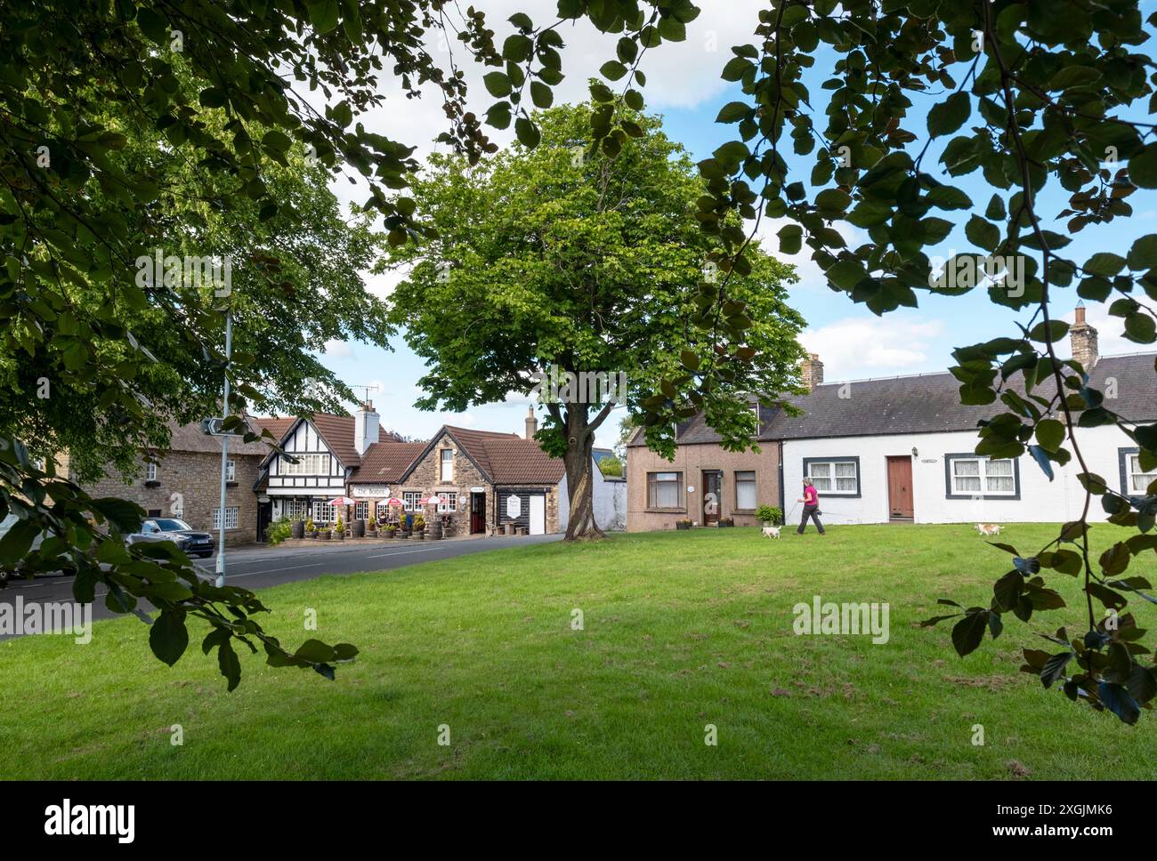 Kirk Yetholm village, gateway to the Cheviot Hills, Scottish Borders ...