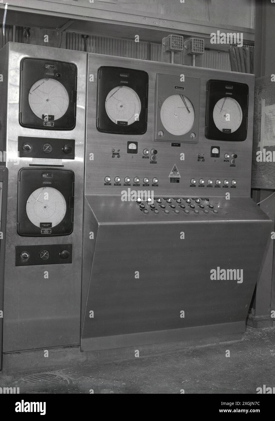 1960s computing black and white hi-res stock photography and images - Alamy