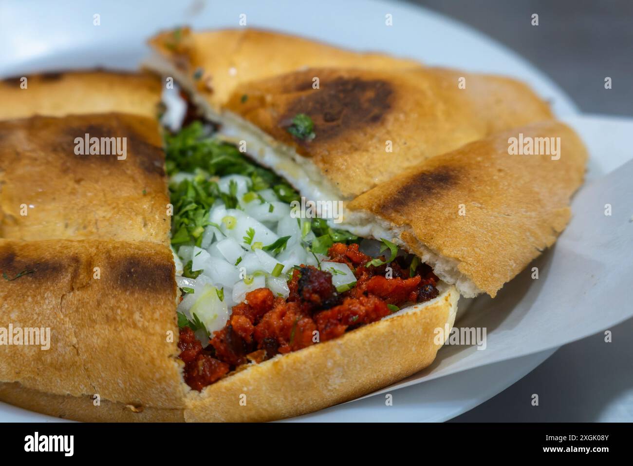 Authentic torta de carne de pastor hi-res stock photography and images ...
