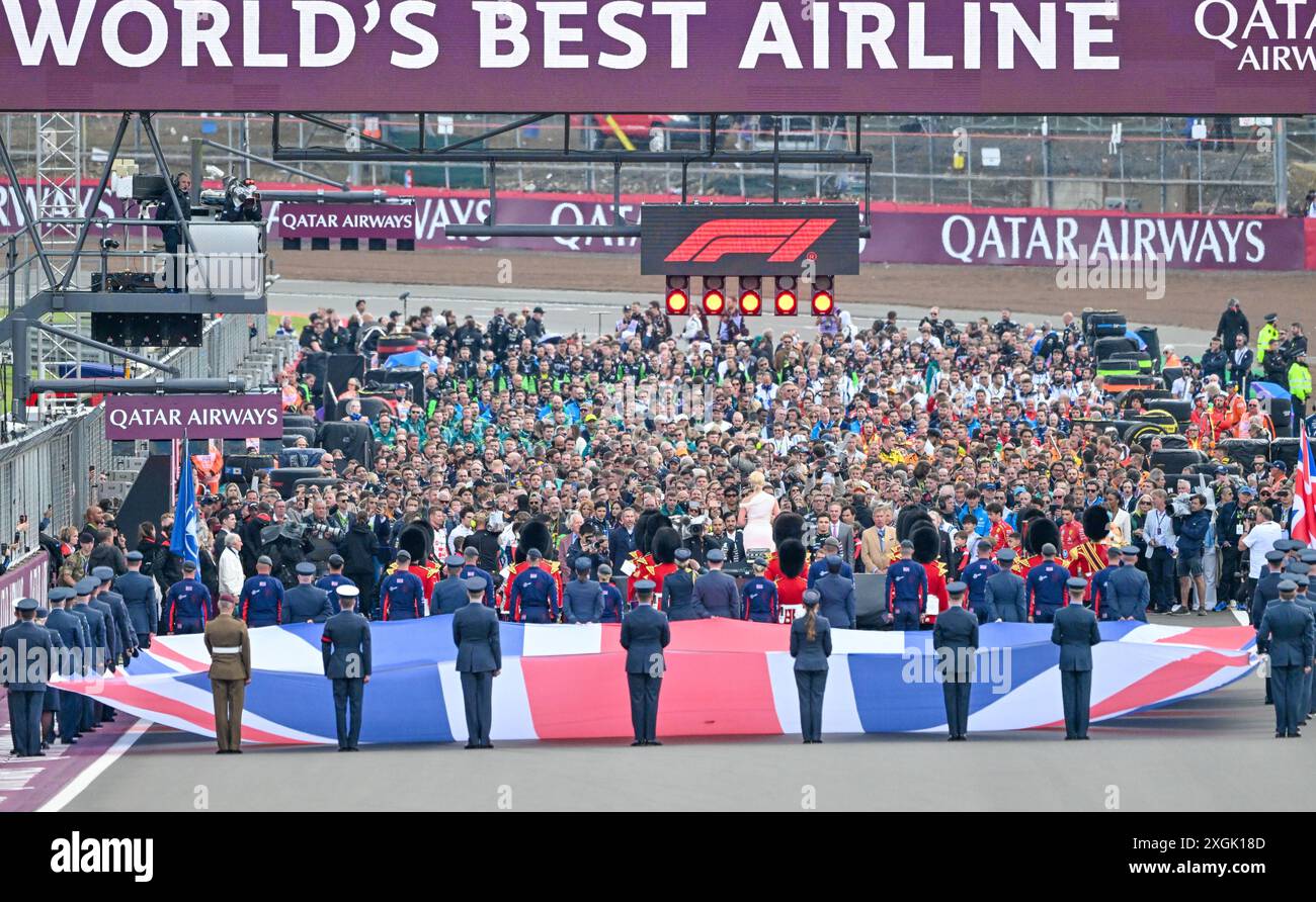 F1 grid line up hi-res stock photography and images - Alamy