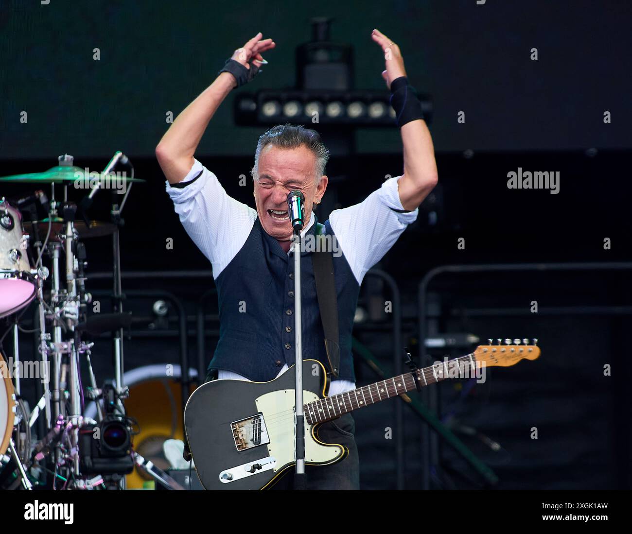 Springsteen and e street band 2024 world tour hi-res stock photography ...