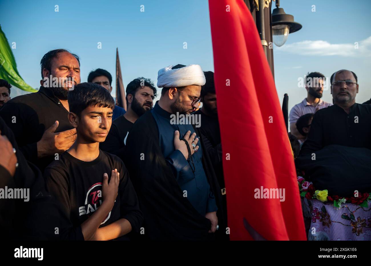 Kashmiri Shia Muslims beat their chests while reciting religious poetry ...