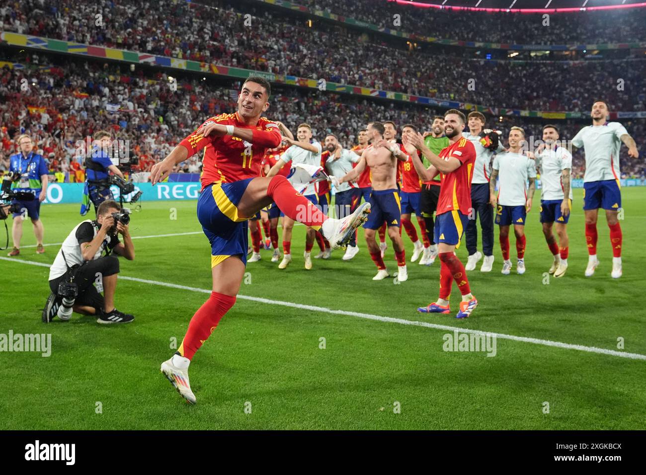 Spain's Ferran Torres celebrates after winning the UEFA Euro 2024, semi ...