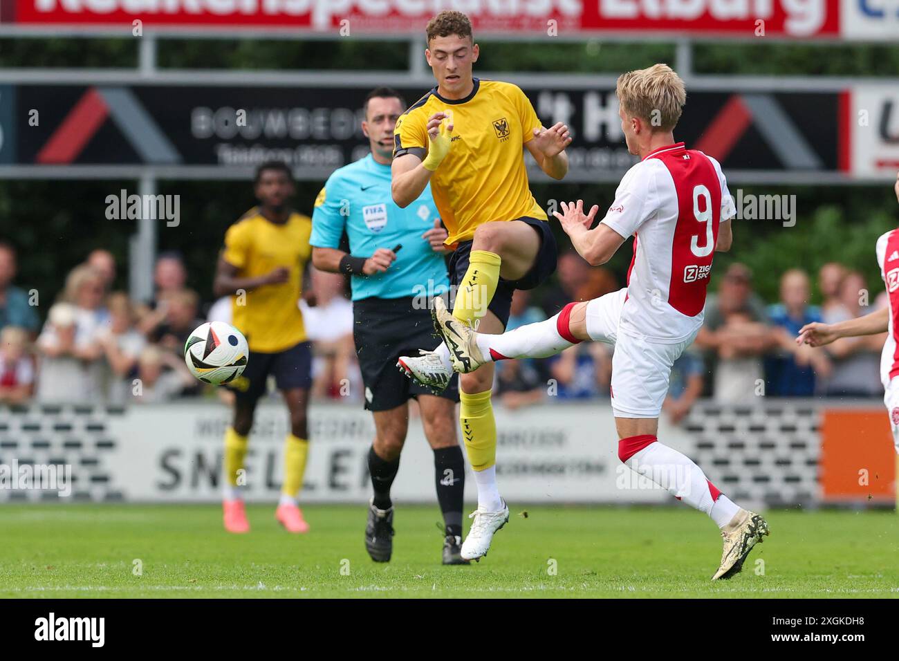 Mathias delorge knieper hi-res stock photography and images - Alamy