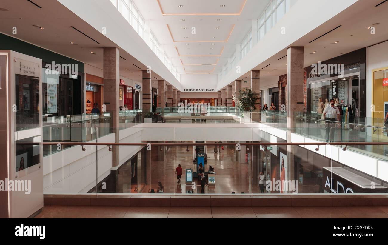 malls and streets Stock Photo - Alamy