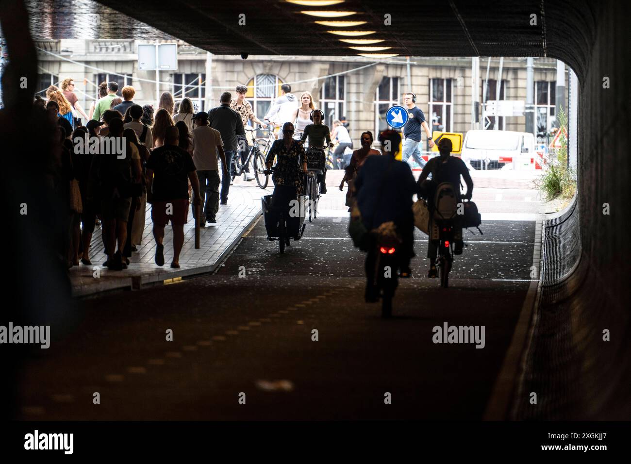 Tunnel gehweg hi-res stock photography and images - Alamy