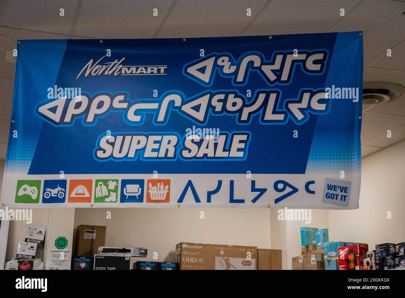 Sale sign signs information hi-res stock photography and images - Alamy