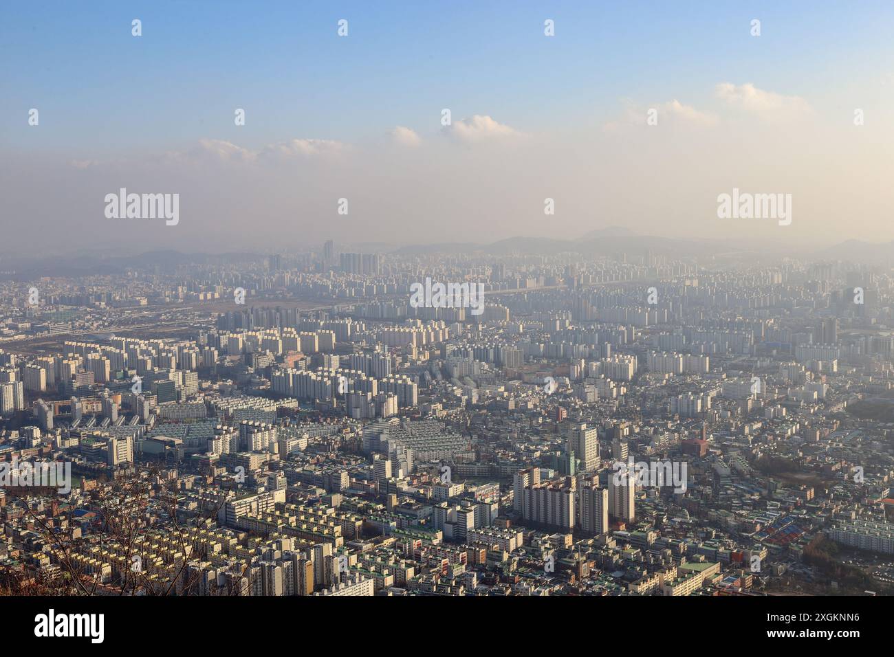 Visible air pollution hi-res stock photography and images - Alamy