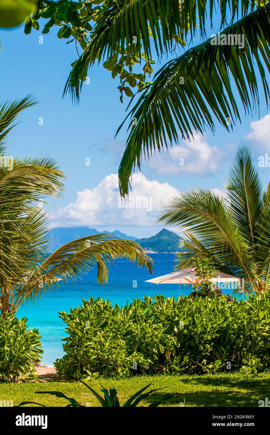 Four seasons resort seychelles hi-res stock photography and images - Alamy