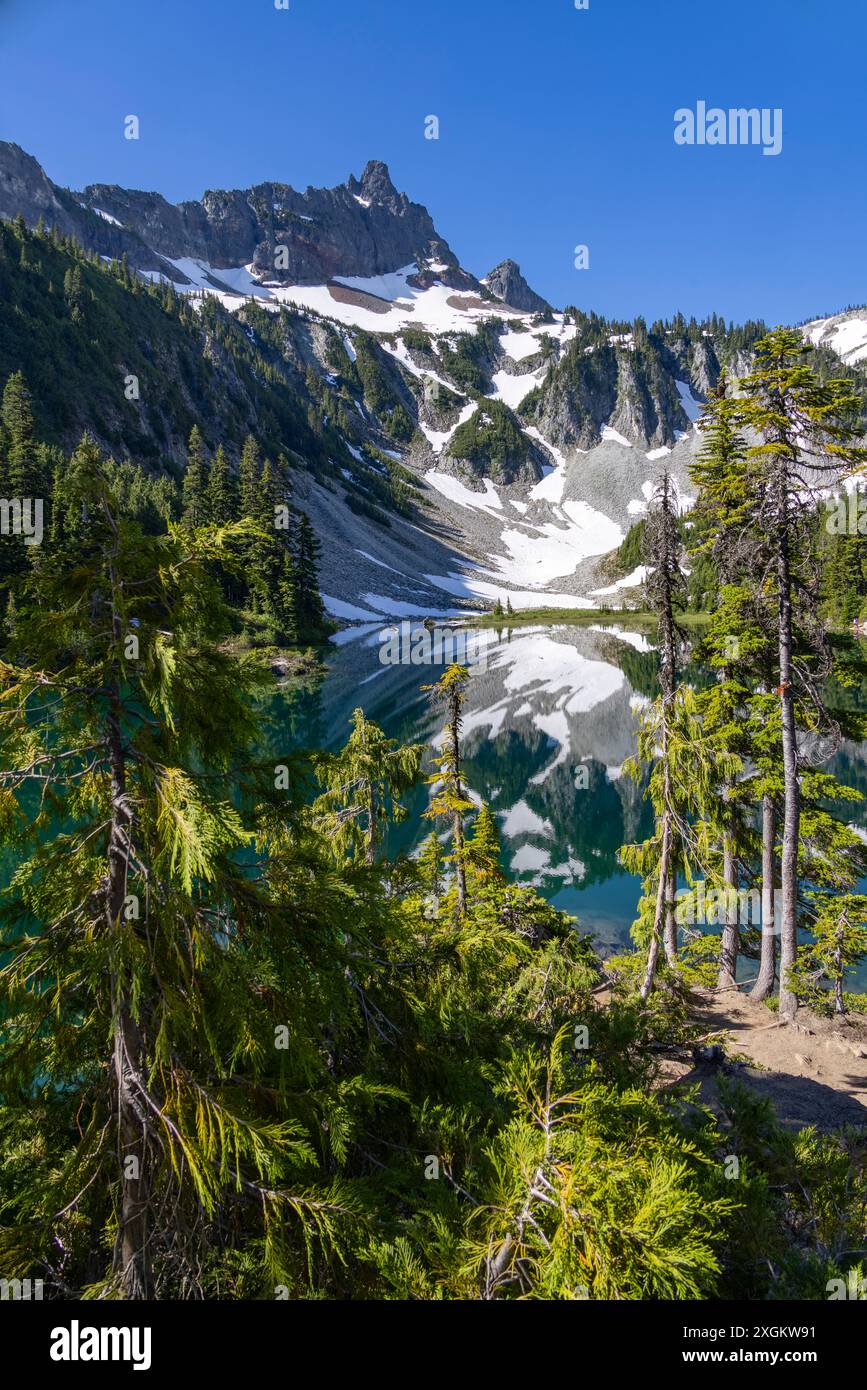 Snow lake, Mount Rainier National Park, Washington State, USA Stock ...