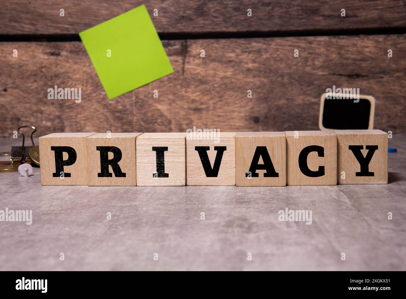Privacy Word In Wooden Cube Stock Photo - Alamy