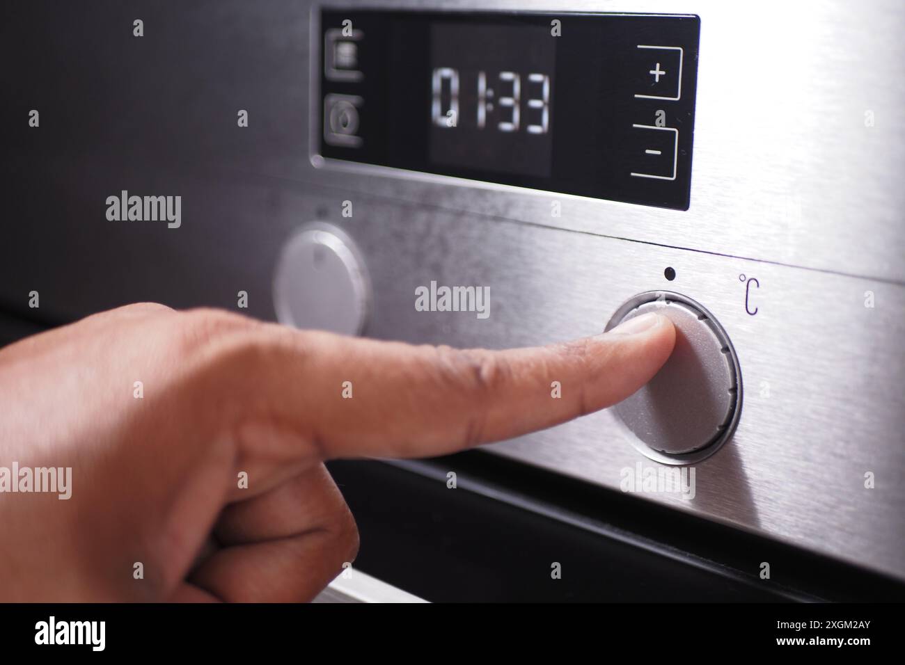 Adjusts temperature on oven for precise baking, providing culinary ...