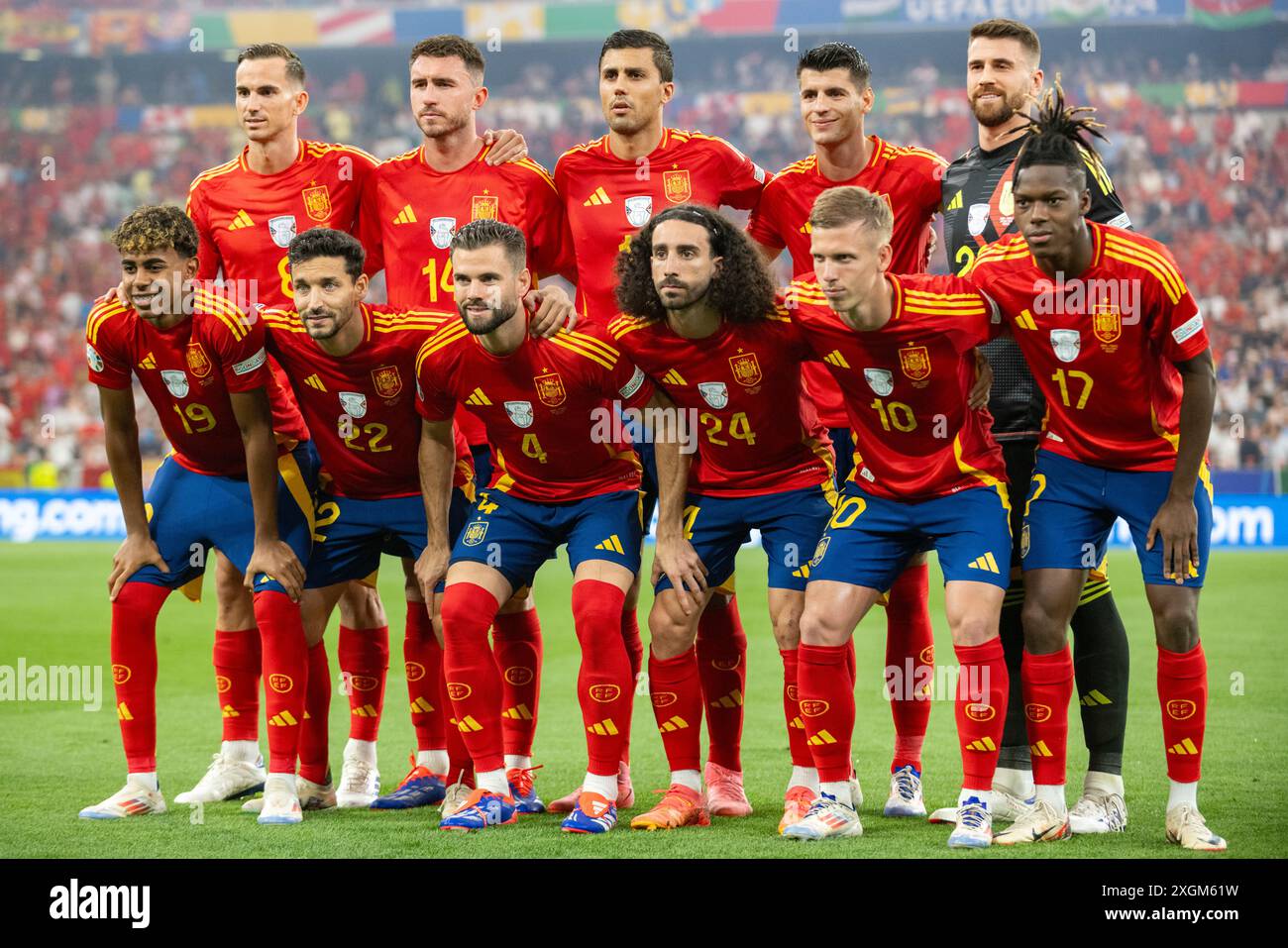 The Spanish national football team poses for a photo during the 2024 ...
