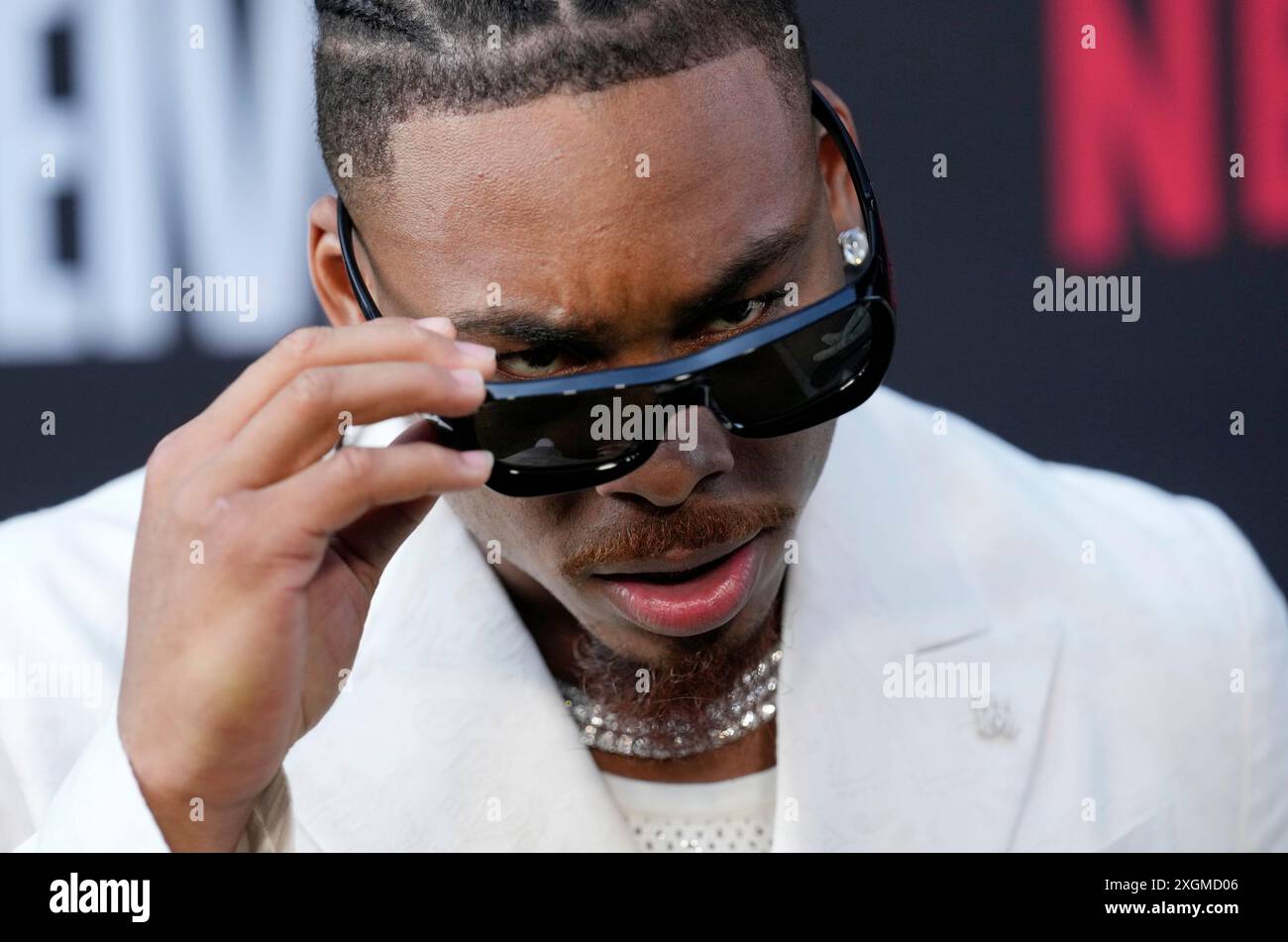 Minnesota Vikings wide receiver Justin Jefferson poses at the premiere ...