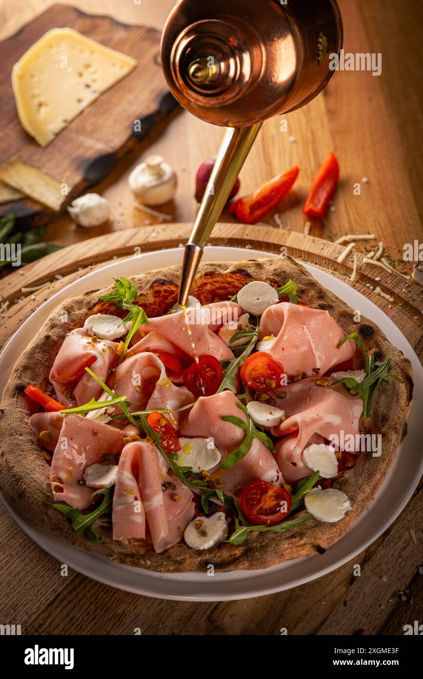 Fresh food pizza hi-res stock photography and images - Alamy