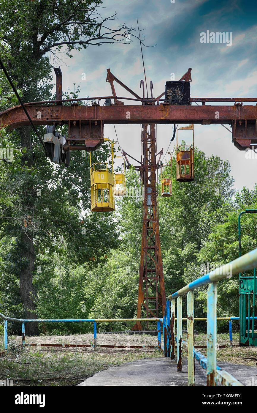 Abandoned cable hi-res stock photography and images - Alamy