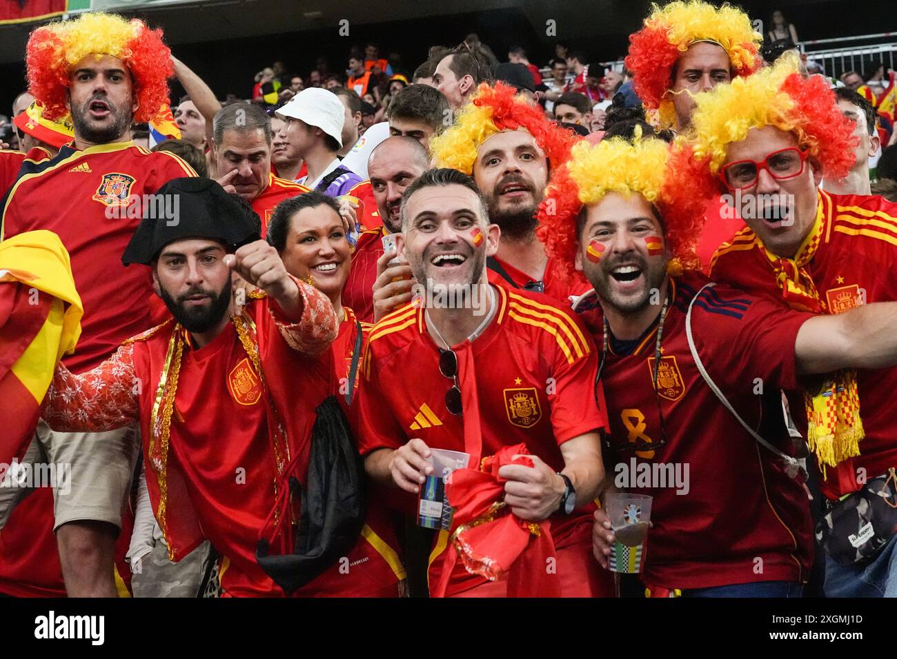 Munich, Germany. 9th July, 2024. Fans of Spain pose before the UEFA ...