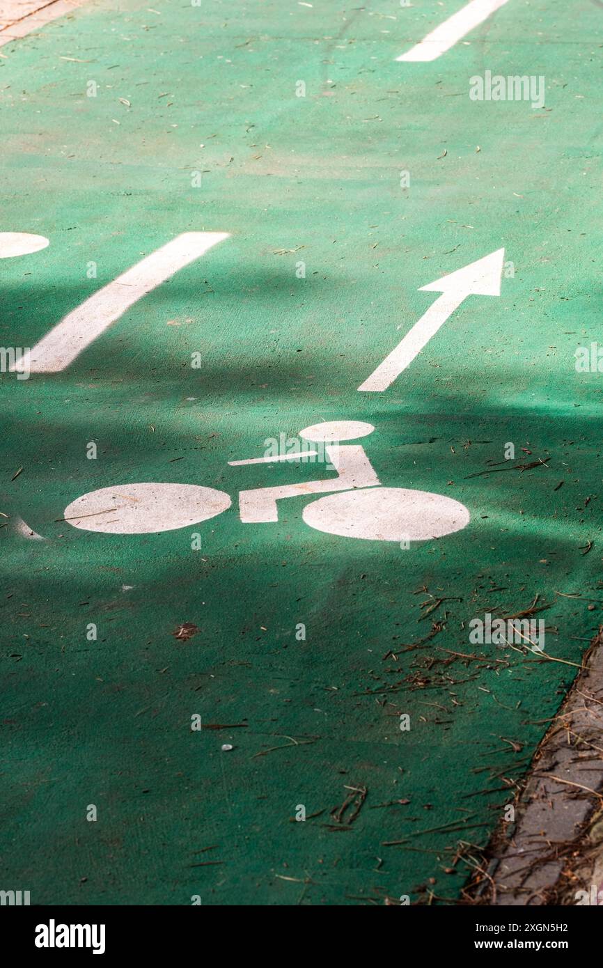 Traffic sign in an exclusive lane for bicycle use Stock Photo - Alamy