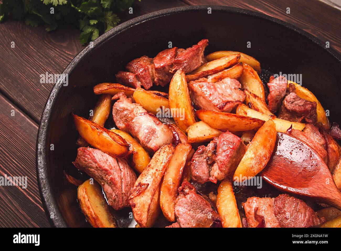 Ojakhuri, Traditional Georgian dish, fried potatoes with meat, in a ...