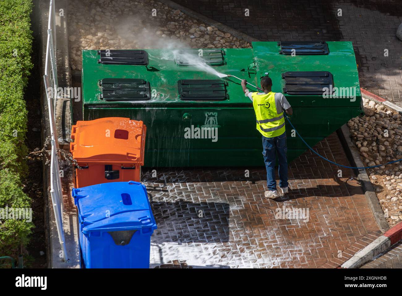 Pressure washer bin hi-res stock photography and images - Alamy