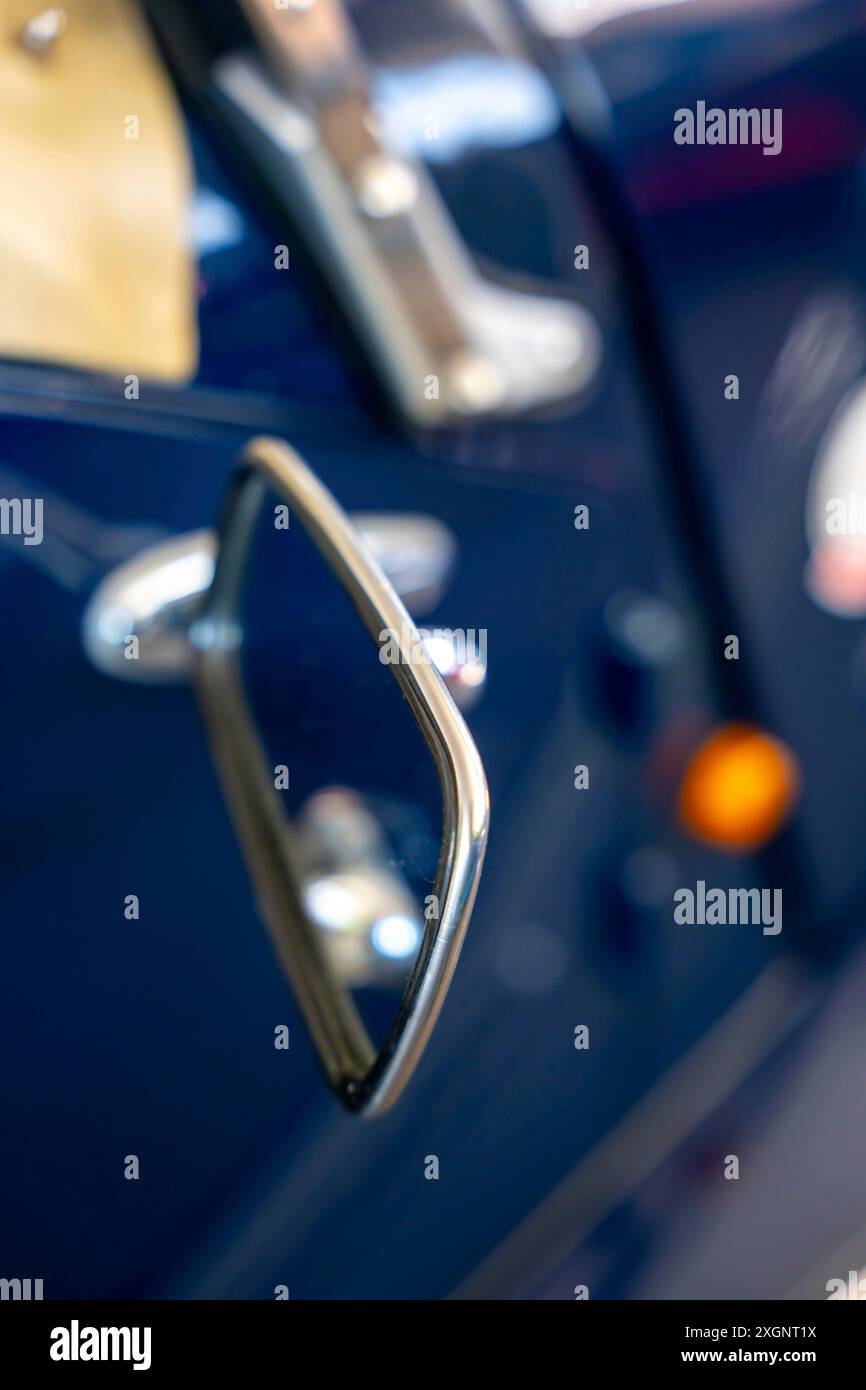 Vintage car mirror hi-res stock photography and images - Alamy