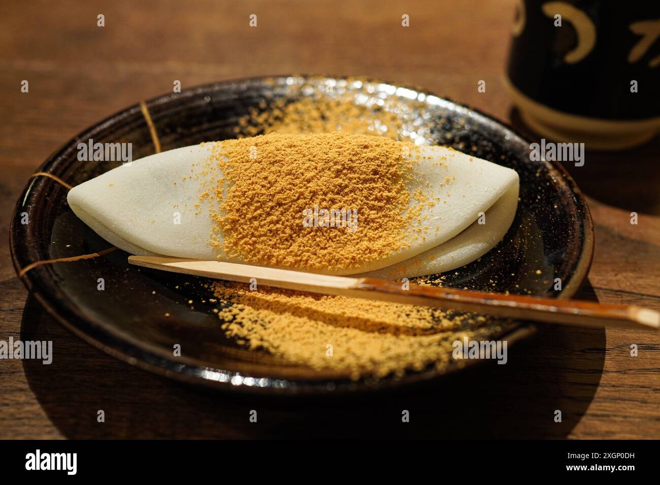 Kyoto's famous rice cake sweets Mugite-mochi, traditional Japanese ...