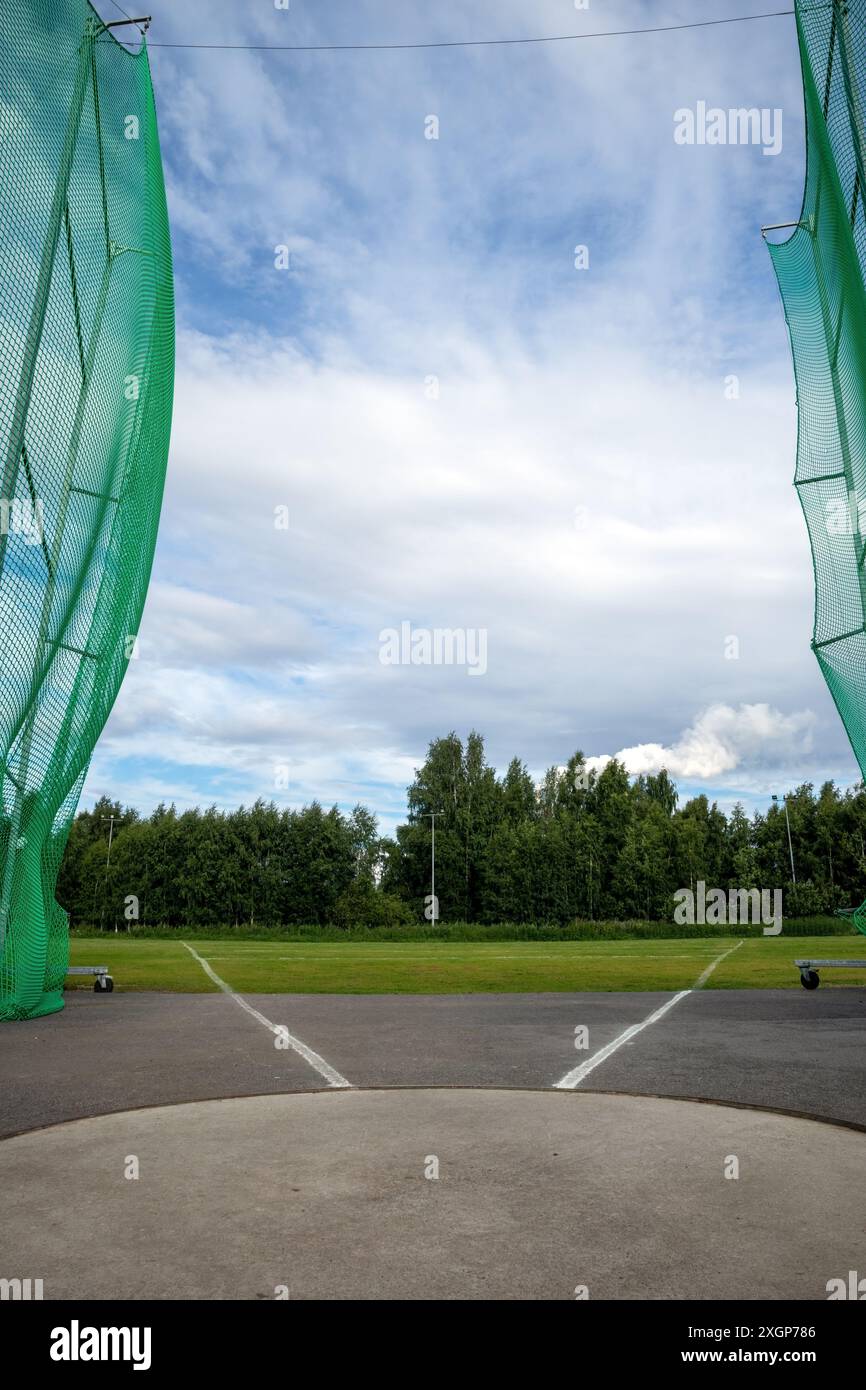 empty discus and hammer throwing ring outdoors Stock Photo - Alamy