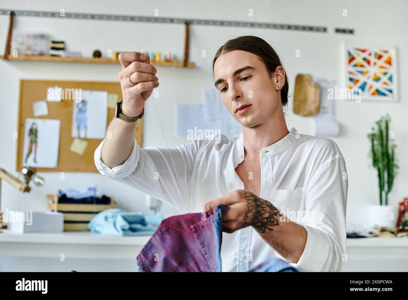 Sustainable threads hi-res stock photography and images - Alamy