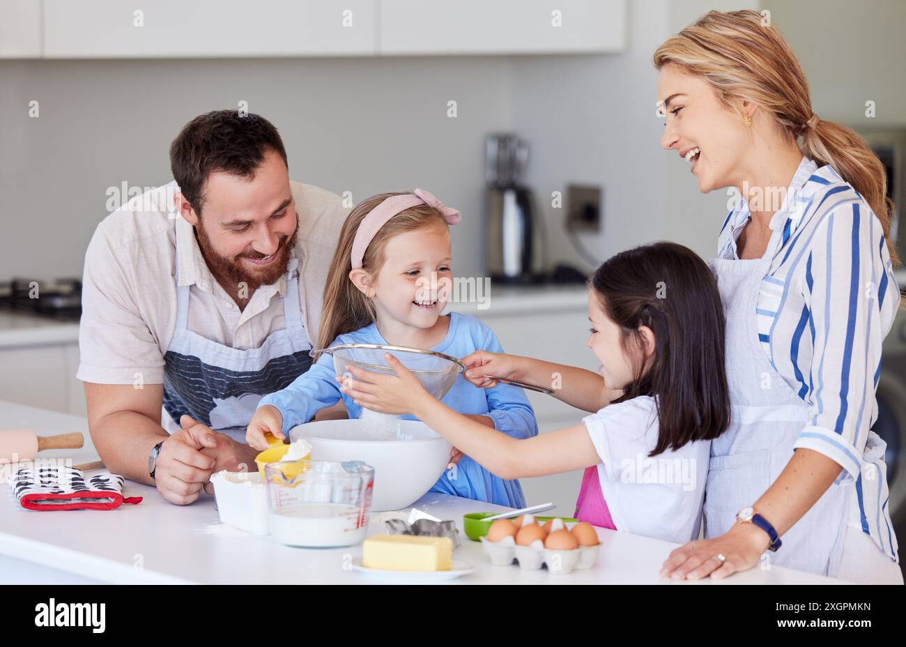 Children learn cook kids hi-res stock photography and images - Alamy
