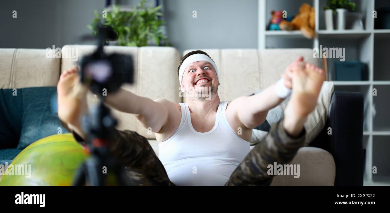 Vlogger freak shows his subscribers on camera how not to do the ...